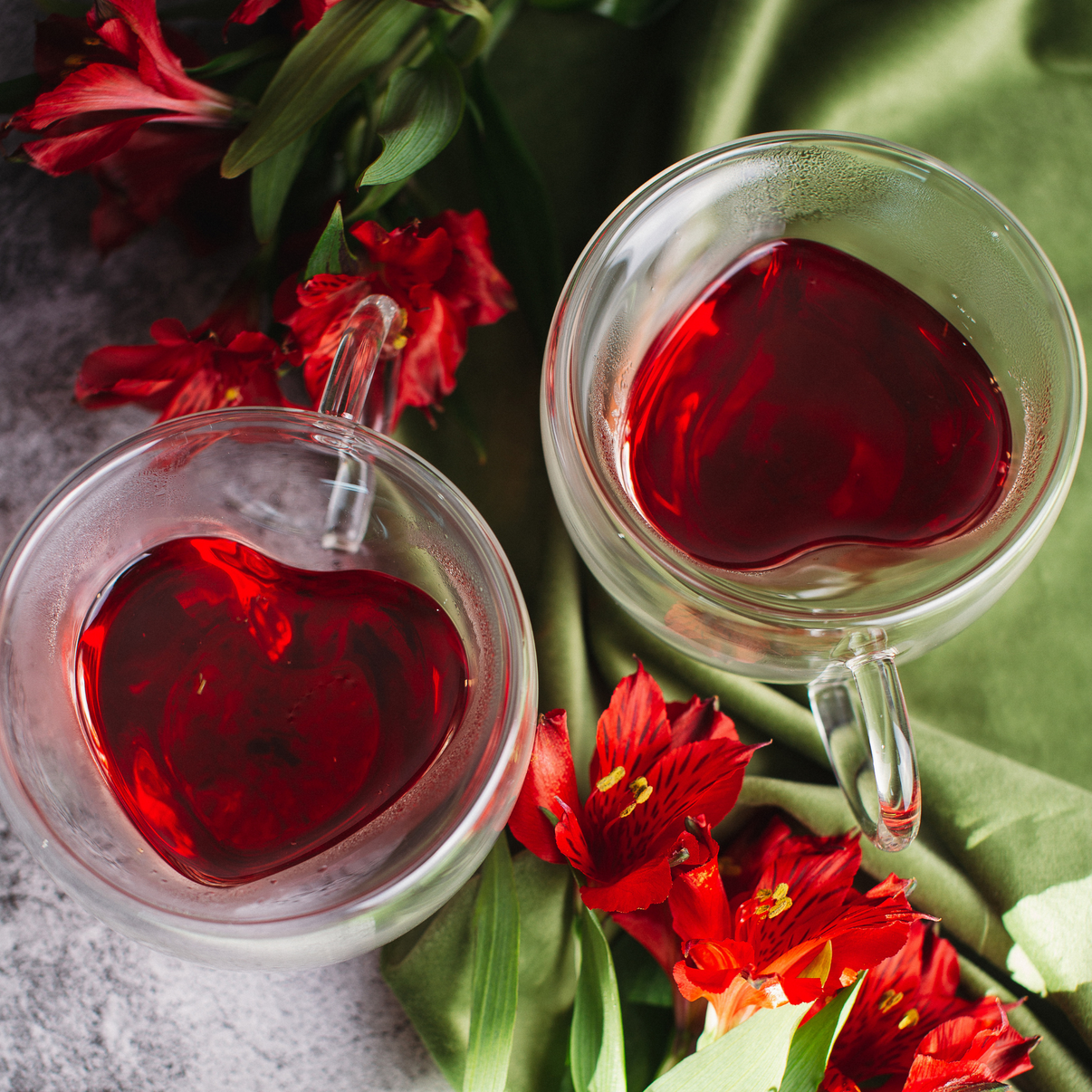 Heart Shaped Teacups Set – Cup of Té